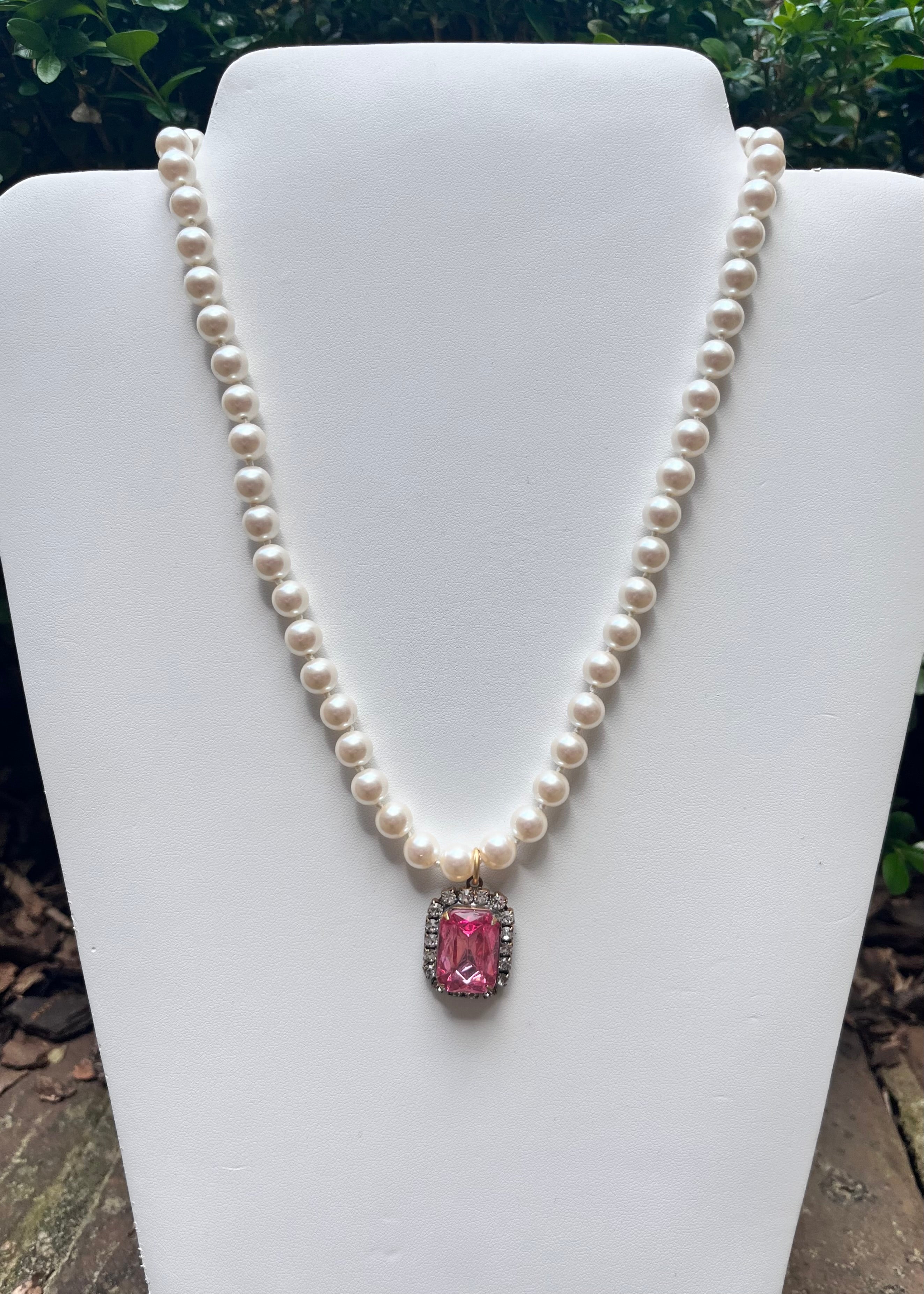 Erin Knight Designs – Ginger Howard Selections
