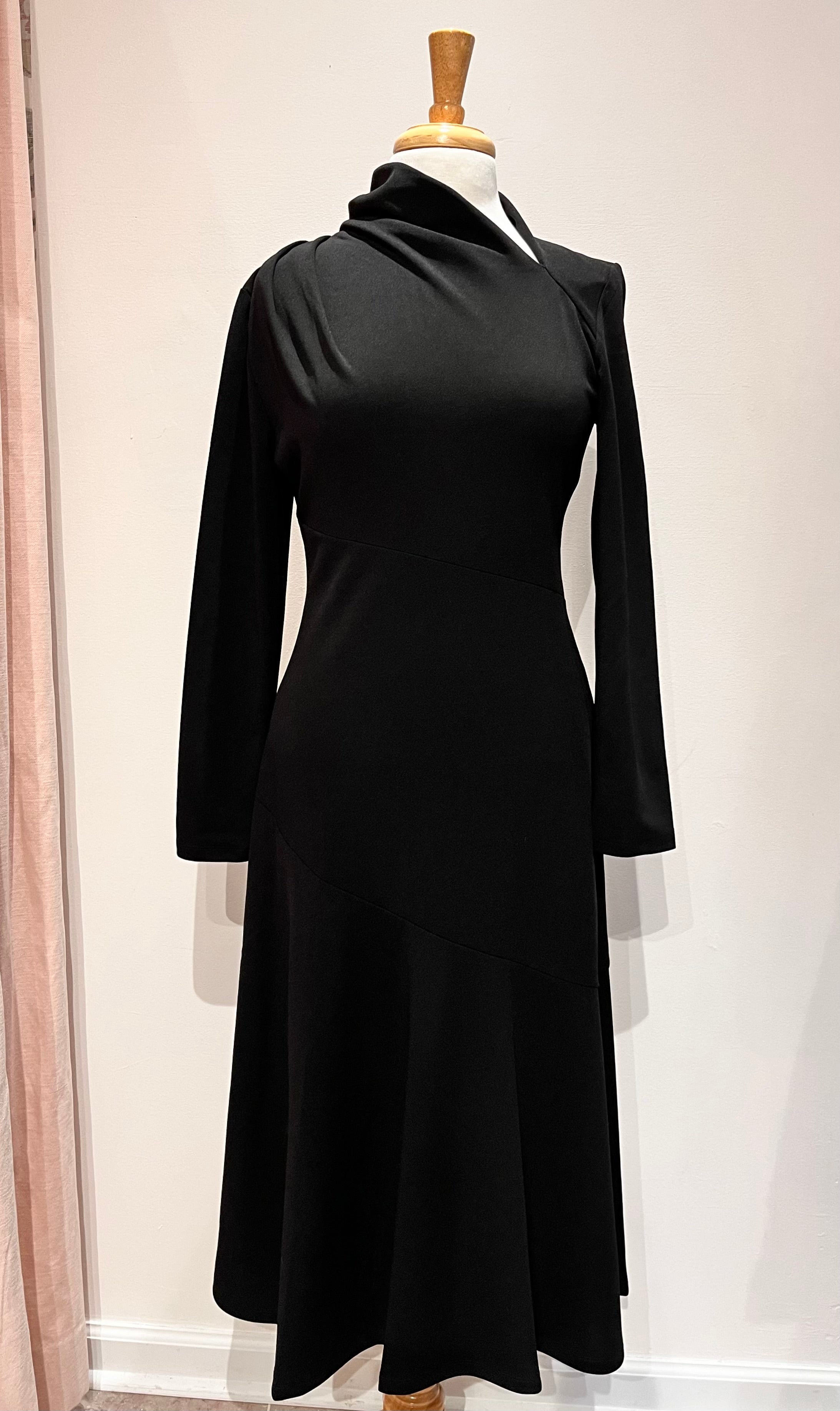 Evening Dresses – Page 2 – Ginger Howard Selections